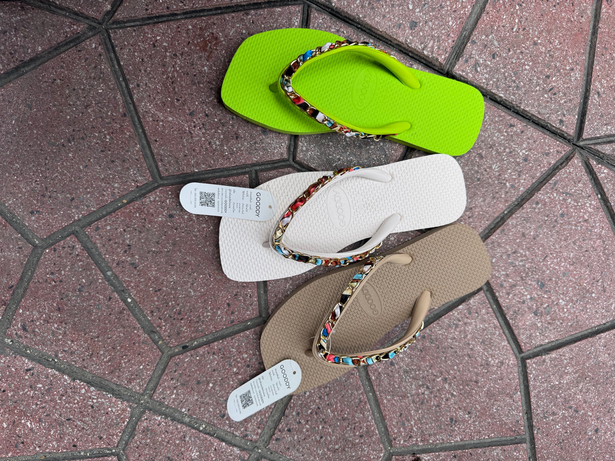 New plassy flats
